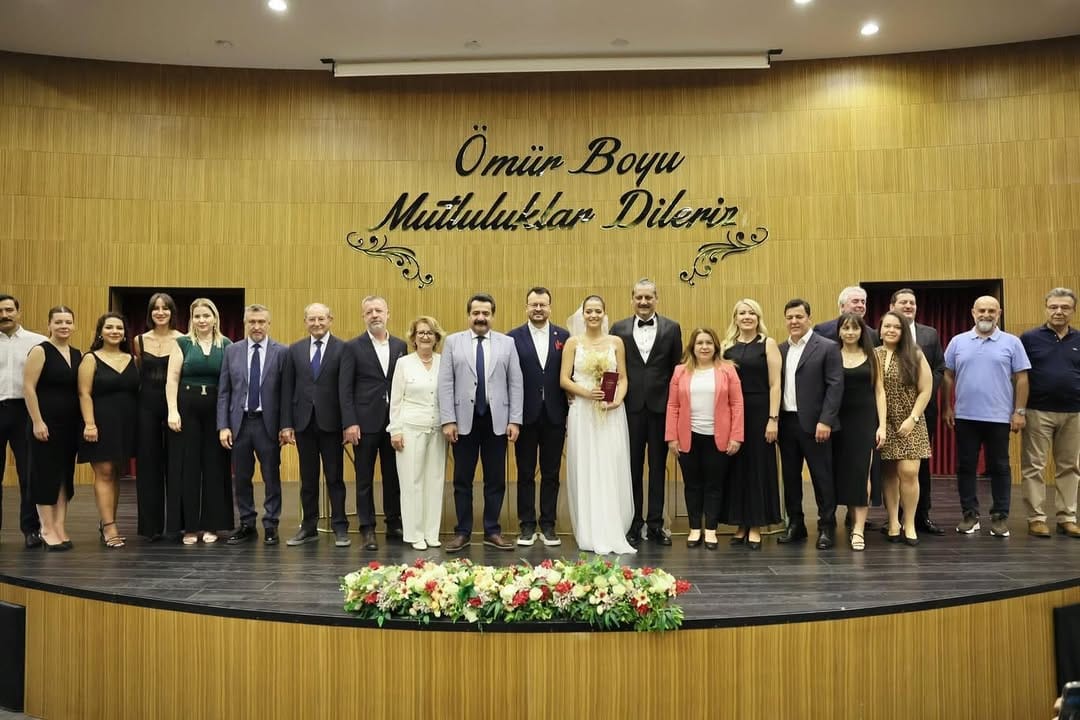 Merkezefendi Başkanı Deveciler Evlendi - Basketfaul